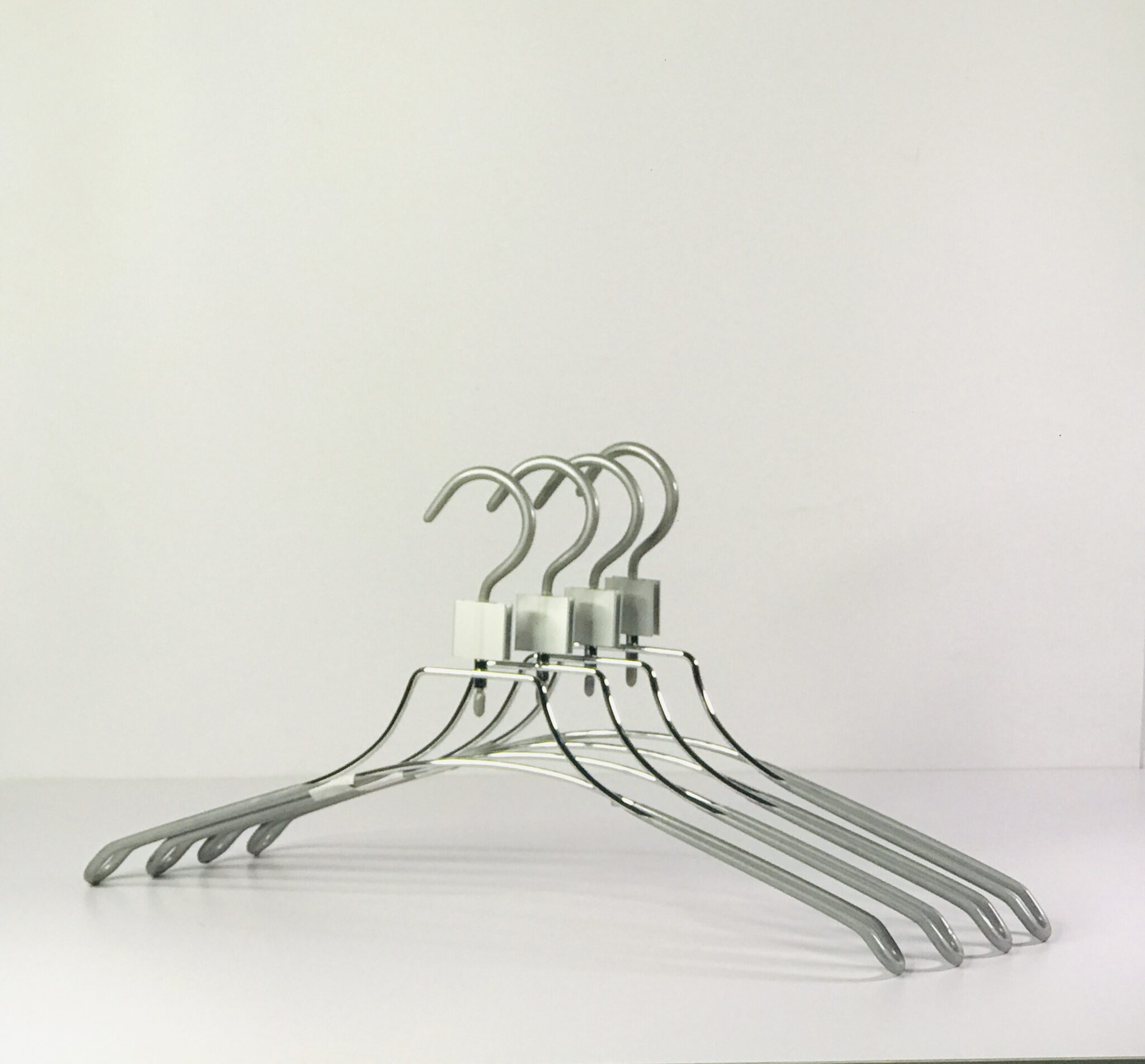Best Quality Metal Clothes Hanger | Minimum Order Quantity 3 Pcs at ...
